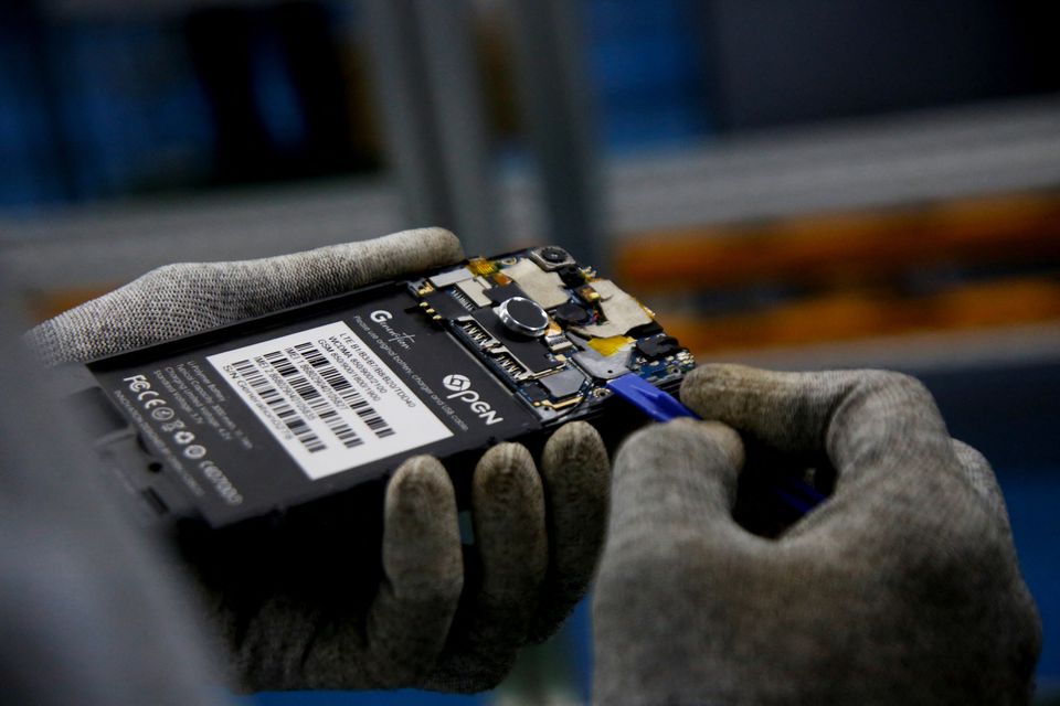 ‘Open G’ Is First Indigenous Smartphone That Can Do This – African Vibes